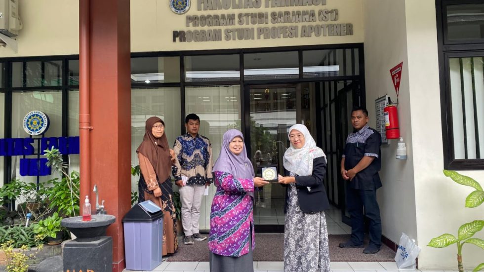 Studi Banding UNISA Yogyakarta ke Animal House Farmasi UAD untuk ...